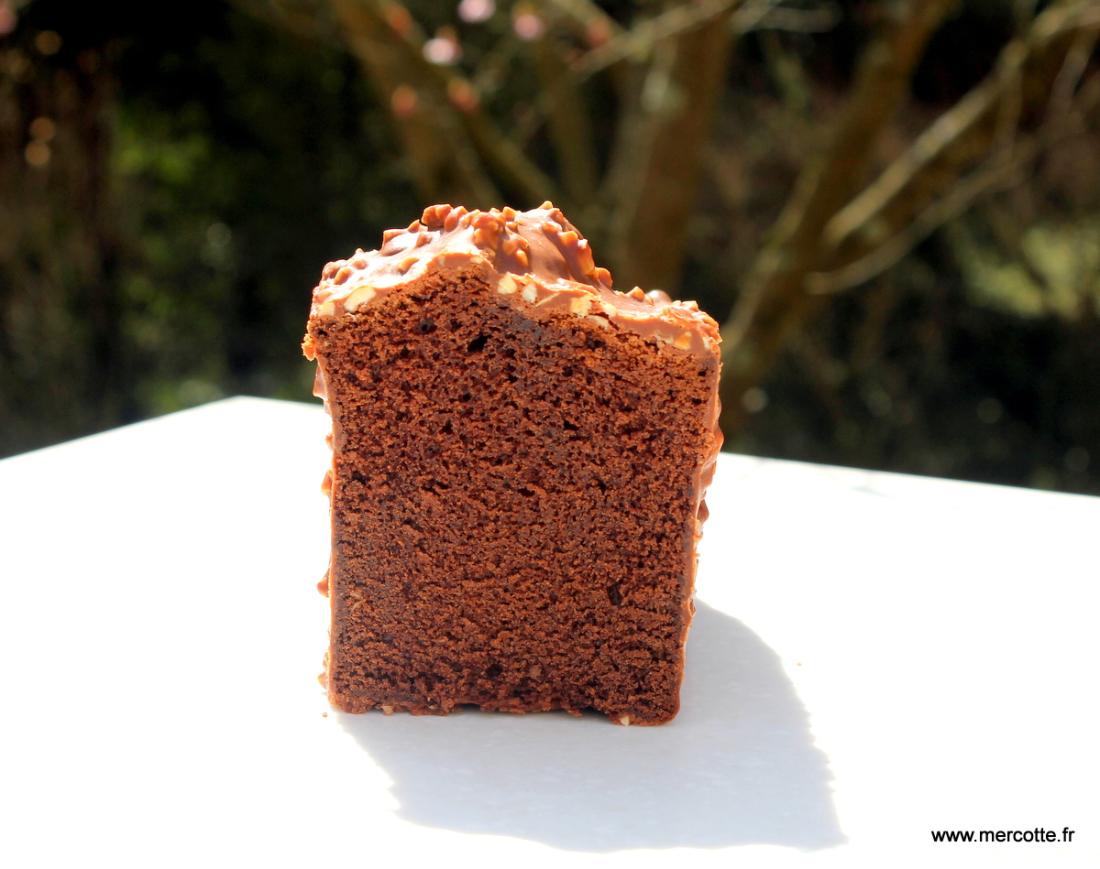 Le Très Gourmand Cake au Chocolat de Cédric Pernot Relais Desserts à ...